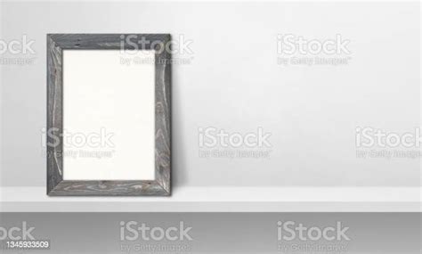 흰색 선반에 기대어 나무 그림 프레임 3d 일러스트레이션 수평 배너 0명에 대한 스톡 사진 및 기타 이미지 0명 공란 기대기 Istock