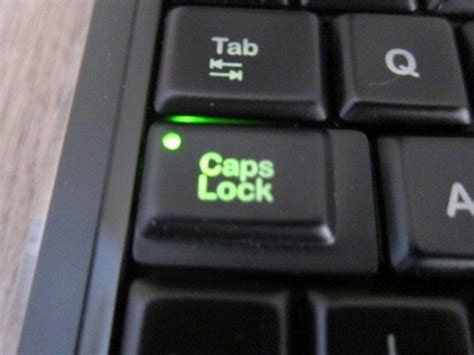 The Logitech Wireless Illuminated Keyboard K800 Review GadgetNutz