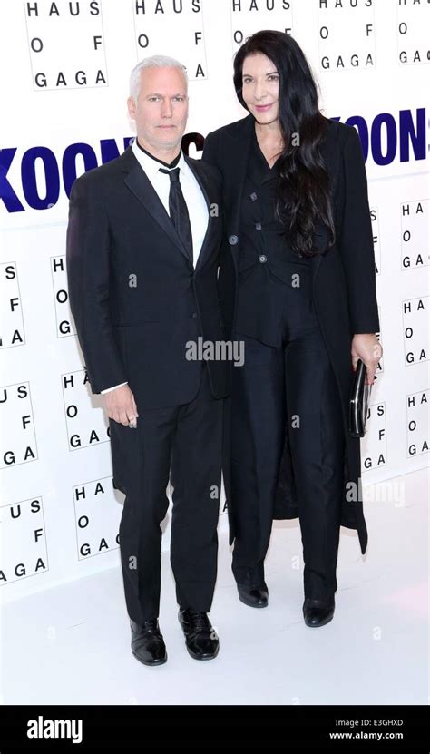Lady Gaga And Marina Abramovic Fotos Und Bildmaterial In Hoher