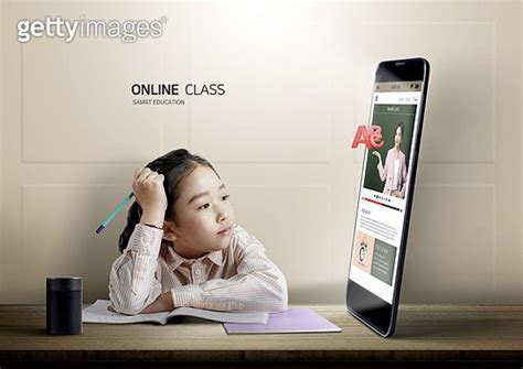 그래픽이미지 사회이슈 주제 교육 주제 공부 수업중 교육 인터넷강의 인터넷 가상현실 컨셉 비대면 사회이슈 소녀 이미지 Jv12018383