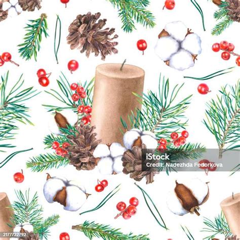 크리스마스에 대 한 완벽 한 패턴입니다 전나무 가지 솔방울 양초 호랑가시나무 나뭇가지 붉은 열매 면화 흰색 배경에 손으로 그린 그림입니다 종이 엽서 스크랩북 직물에 인쇄를