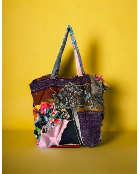 Miro Misljen Xl Self Portrait Tote Bag In Yellow Lyst