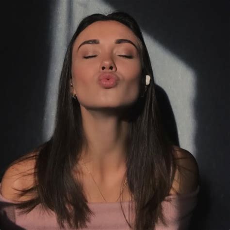 КСЕНИЯ МАМА В ДЕКРЕТЕ Kss Y 001 • Threads Say More