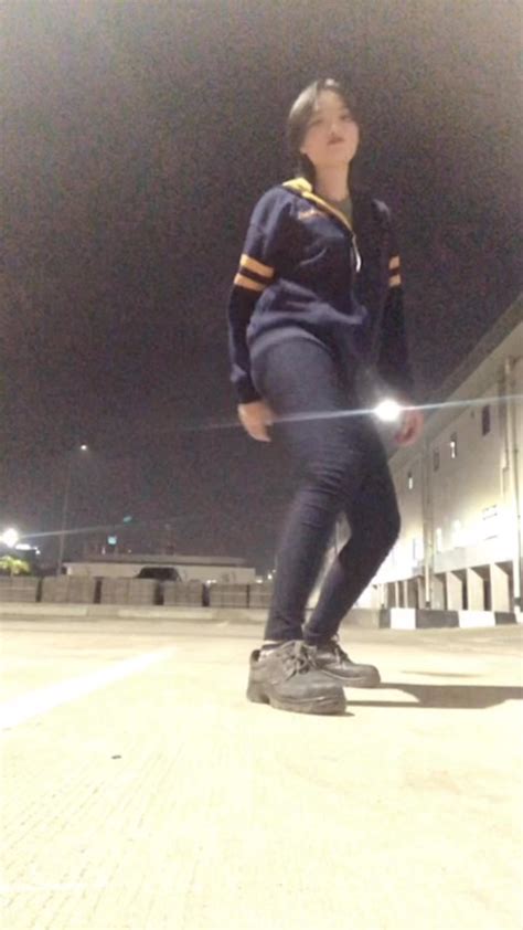 ทักทายเช้าวันพุธค่ะพี่น้องค่ะ สาวอร แฟนเพจ Facebook