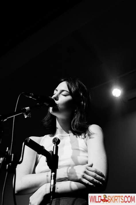 Gracie Abrams Gracieabrams Nude Instagram Leaked Photo