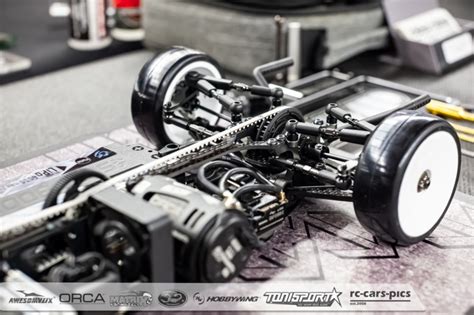 Under the Hood Max Mächler s Awesomatix A R