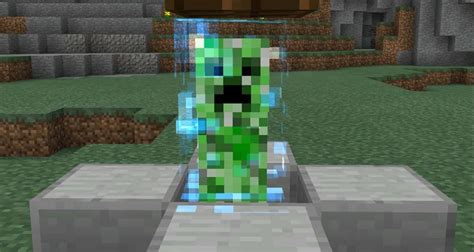 Download Minecraft Charged Creeper Wallpaper