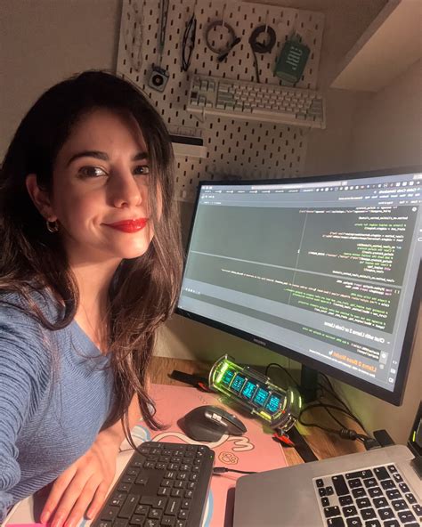 zeynep küçük woman engineer 🚀 land your dream job with aiapply 🌟 tired of wasting hours