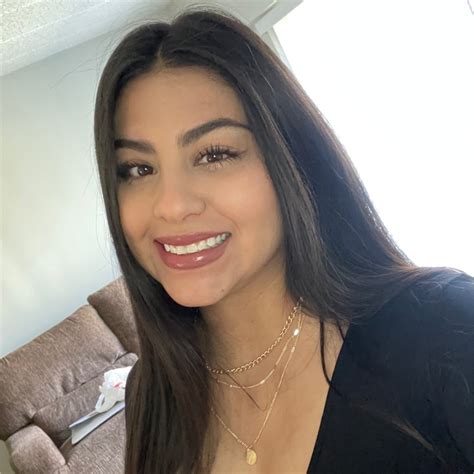 Cristal Flores Customer Service Representative Echo Incorporated Linkedin