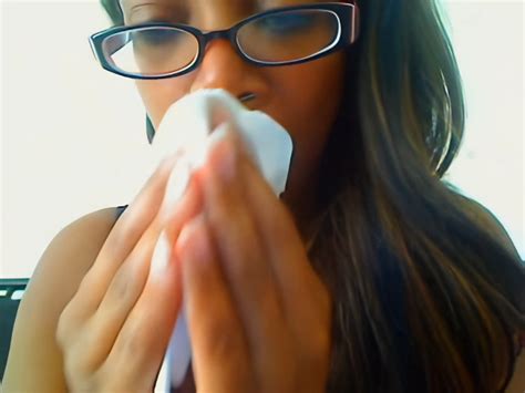 Ebony Babe Blows Thick Yellow Snot And Shows It To You