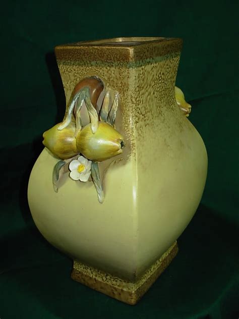 Pomegranate Chinese Vase New G57 In Sumter Sc Newtons Greenhouse And Florist