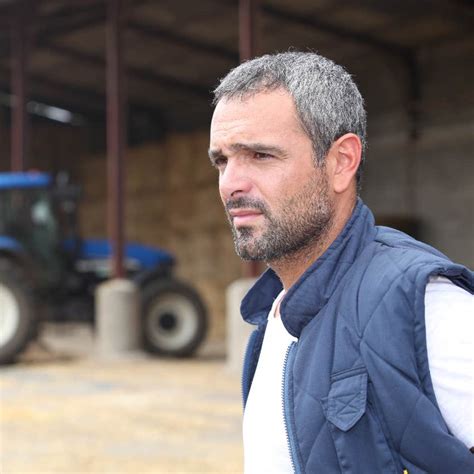 HOA Suing A Family Farm For Damaging Property Values YourTango