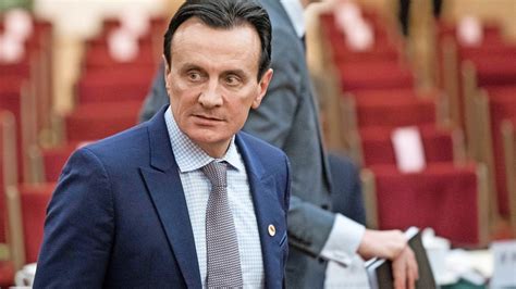 Der Astra Zeneca Chef Pascal Soriot Zofft Sich Mit Der Regierung Faz
