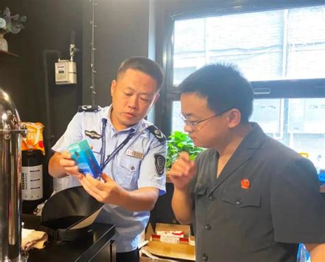 六情动态 巢湖市人民法院联合巢湖市烟草专卖局开展上头电子烟禁毒宣传活动 澎湃号政务 澎湃新闻 The Paper