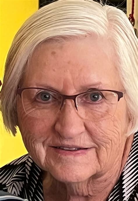 Kneb Am 960 Am 100 3 Fm Mary Ann Carson 83