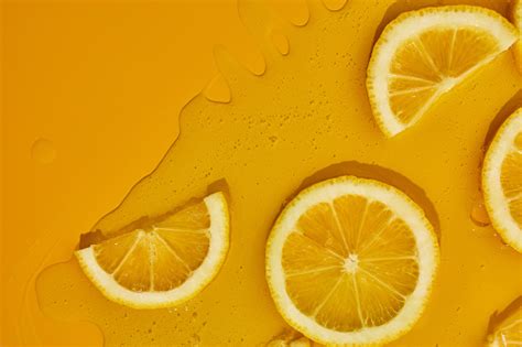 신선한 슬라이스 레몬 주스와 젤 세럼 유기농 화장품의 탑 뷰 감귤류 과일에 대한 스톡 사진 및 기타 이미지 감귤류 과일 건강한 생활방식 건강한 식생활 Istock