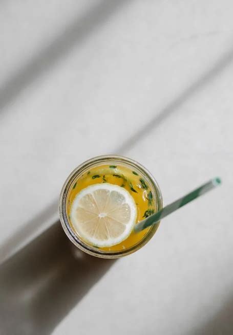 Why It Is Useful To Include Honey Lemon Water In Your Diet