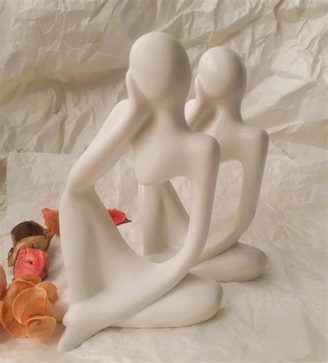 Фігура гіпс — цена 40 грн в каталоге Статуэтки Купить товары для дома и быта по доступной цене