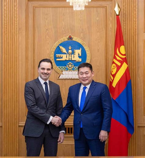 Монголын Хөгжил Л ОЮУН ЭРДЭНЭ УРАНЫ ТӨСӨЛ ЦЭВЭР ЭРЧИМ Facebook