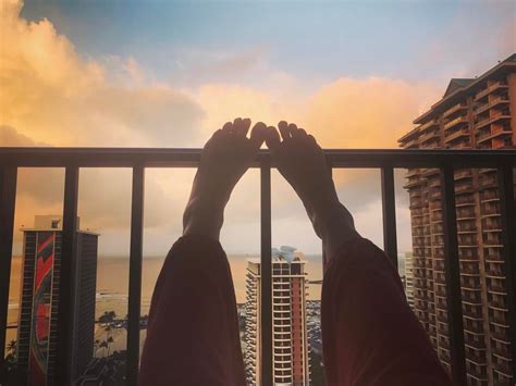 Lori Pettys Feet