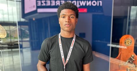 Tennessee Decommit Shamar Arnoux Makes Surprise Visit To Kentucky