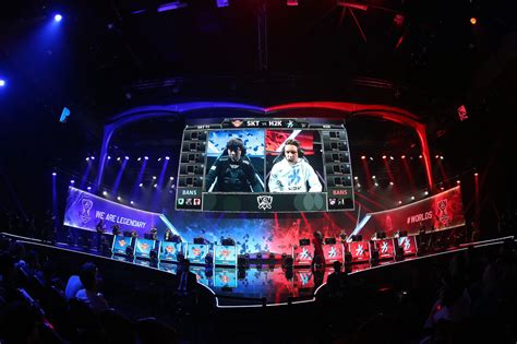 S5现场图集：10月1日小组赛第三场skt Vs H2k 新浪电竞电竞赛事直播报道新浪电子竞技