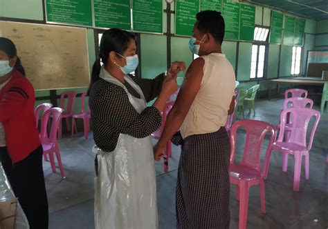 နွားထိုးကြီးမြို့နယ်တွင် အသက် ၁၈ နှစ်အထက်ပြည်သူများအားပဉ္စမအသုတ်ဒုတိယအကြိမ် ကိုဗစ် ၁၉ရောဂါ ကာကွယ