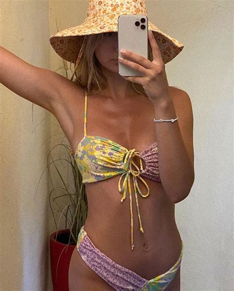 Hot Sexy Pia Mance Bikini Pics