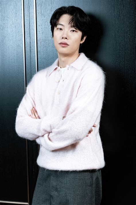 올빼미 류준열 유해진과 비슷한 그림체인데 왜 나에겐 잘생겼다 하지 않나 서운해 [인터뷰m]