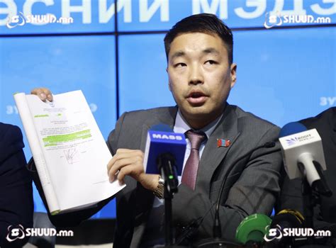 Б Одбаяр БЗД ийн Засаг дарга Н Баярмөнх дүүргээ засаглалын хямралд оруулсан