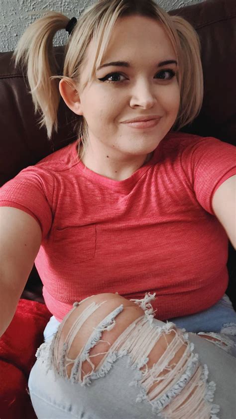 My Bratty Self Wants To Cause Trouble Today 😈🥰 Scrolller