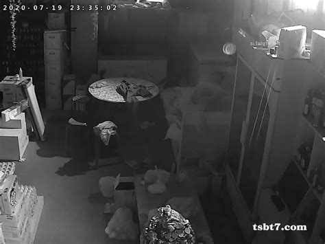 Asian Couples Have Sex At Home By Hidden Camera Page 27