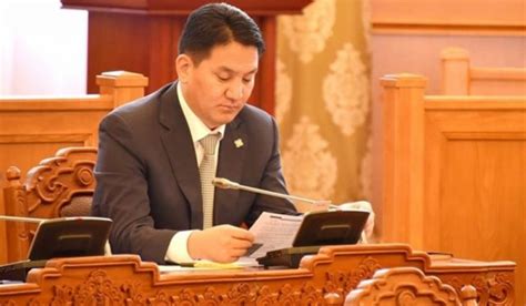 Ж Ганбаатар Уул уурхайн бүтээгдэхүүний анхны дуудлага худалдааг хоёрдугаар сард эхлүүлнэ