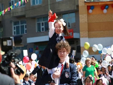 Нийслэлийн ИТХ ын дарга Ж Батбаясгалан сургууль цэцэрлэгийн нээлтэд оролцлоо