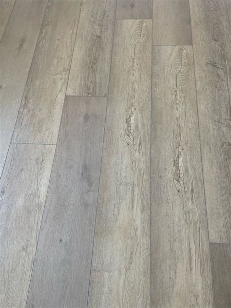 Aita Identical Lvp Pattern Side By Side