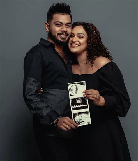 සුබ පැතුම් මාධවී කසුන් ඔබ දෙපළට ️ ️ ️ ️ Youtube