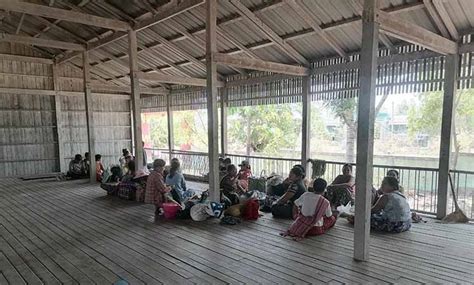 စဉ့်ကူးတွင် နေအိမ် ၃၅ လုံးနီးပါးမီးရှို့ခံရ၊ စစ်တပ်စစ်ကြောင်းထိုးလာ‌‌သဖ