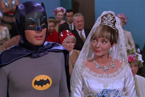 Adam West Batman Y Carolyn Jones Marsha Queen Of Diamonds Batman