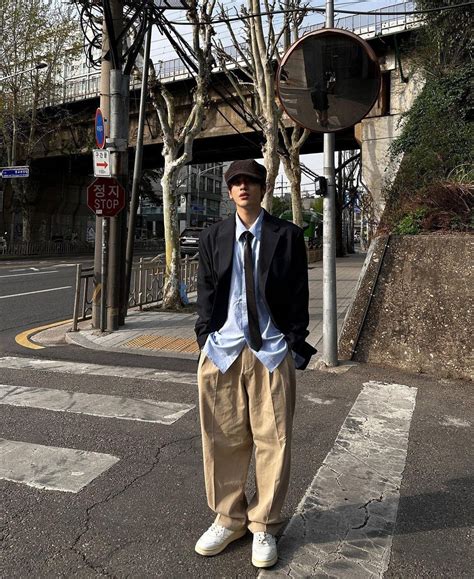 Pin By 柏賢 葉 On 男性時尚 In 2024 Korean Street Fashion Men Street Fashion Men Streetwear Guys