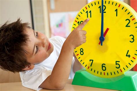 Practice Telling Analog And Digital Time With This Printable