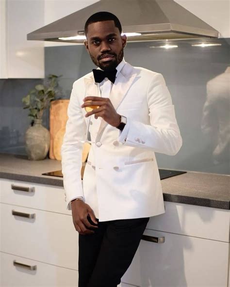 White Double Cuff Poplin Wing Tip Collar Tux Shirt