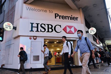 赴港开户理财再掀热潮，7天定存利率高达20？记者实探：门槛高、限制多，跨币种定存依然有风险香港银行客户内地赴港开户热再起：有人七点