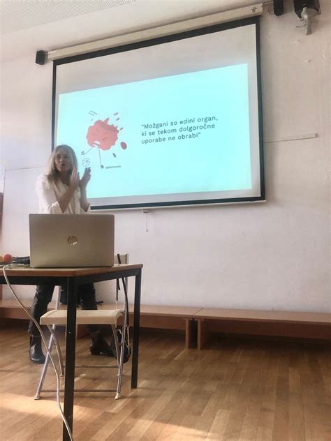 Gabyhostnik Ana Hostnik