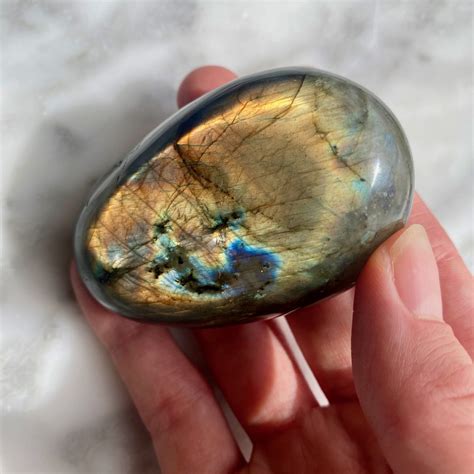 Labradorite Online