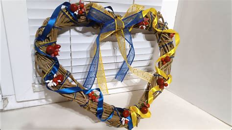 ПОРОБКА УКРАЇНА ВИСТОЇТЬ МИ НЕЗЛАМНІ З УКРАЇНОЮ В СЕРЦІ УКРАЇНА ПОНАД УСЕ ВеселіРучки