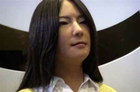 មនុស្សយន្តសិចស៊ីបំផុត លើពិភពលោក ទាក់ទាញមនុស្សខ្លាំង ក្រោយបង្ហាញខ្លួន ក្នុងកម្មវិធី តាំងពិពណ៌