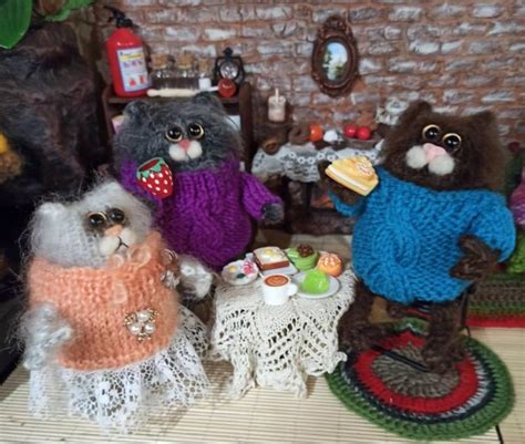 Вязані котики — ціна 600 грн у каталозі Інтерєрні ляльки Купити товари для дому та побуту за