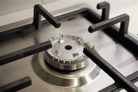 5 Reasons Why You Should Avoid Fixing Kitchen Aid Stove On Your Own And