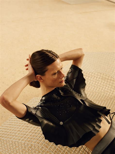 Vogue Cs Daniela Kocianova By Hana Knizova