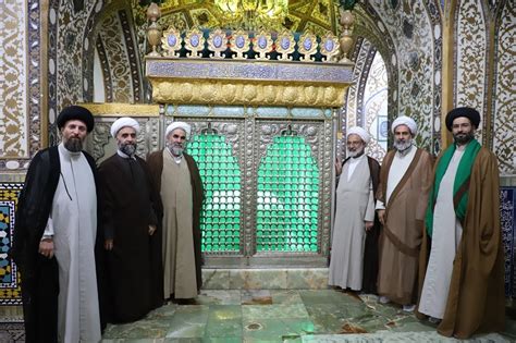 Whc تصاویر زیارت مرقد علامه مجلسی و بانو مجتهده امین در اصفهان از